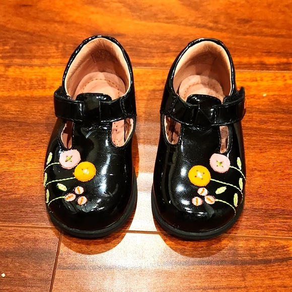Umi | Shoes | Umi Shoes Size 55 2 | Poshmark